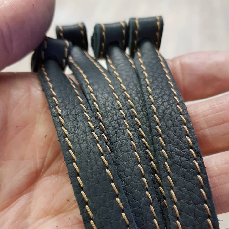 Bespoke Falconry Jesses – Ashley Clarke
